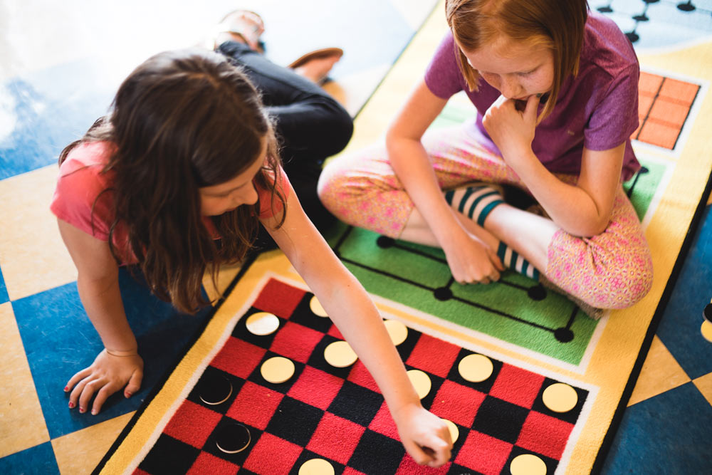 Hopscotch Toys, Candy & Games in McMinnville, OR – Hopscotch Toys & Games